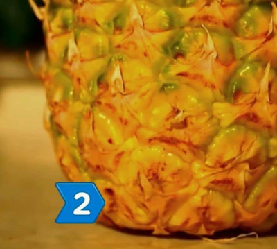 The Only Way to Tell If a Pineapple Is Ripe - DIY Joy