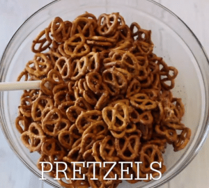 Easy Garlic Ranch Pretzels Recipe - DIY Joy