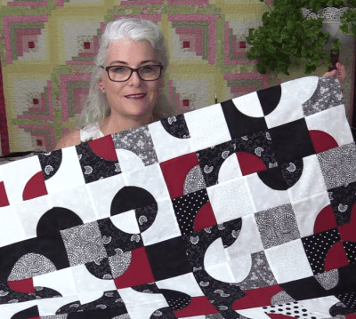 How to Make Drunkards Path Quilt - DIY Joy