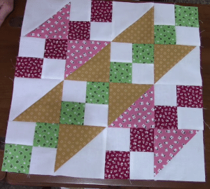 How to Make a State House Quilt Block - DIY Joy
