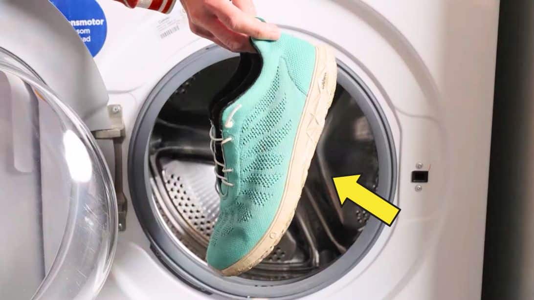 The Right Way to Wash Sneakers in the Washing Machine - DIY Joy