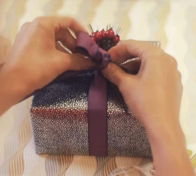 How to Tie a Ribbon Around a Box - DIY Joy