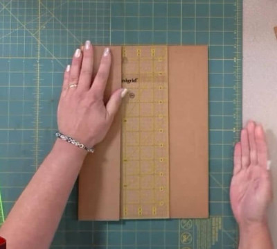 Make Mini Bolts For Your Fabric Stash - DIY Joy