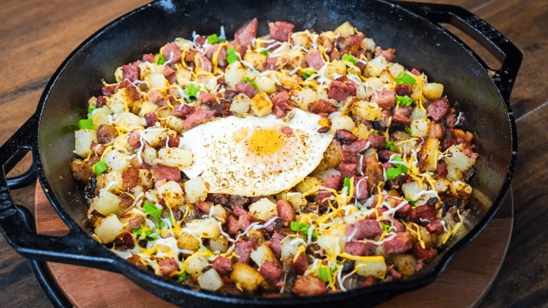 Easy Breakfast Corned Beef Hash Recipe - DIY Joy