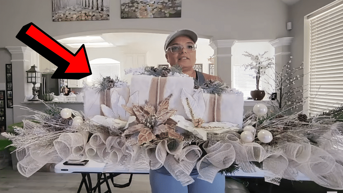 Easy High-End Christmas Centerpiece Tutorial - DIY Joy