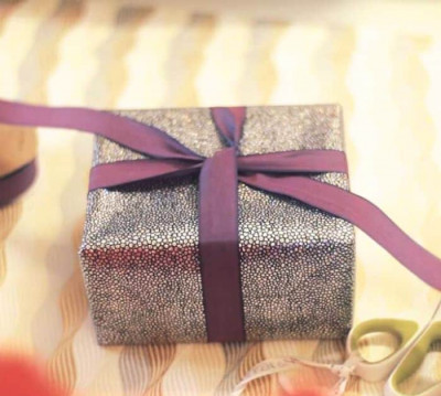 How to Tie a Ribbon Around a Box - DIY Joy