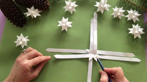 Woven Paper Stars Tutorial - DIY Joy