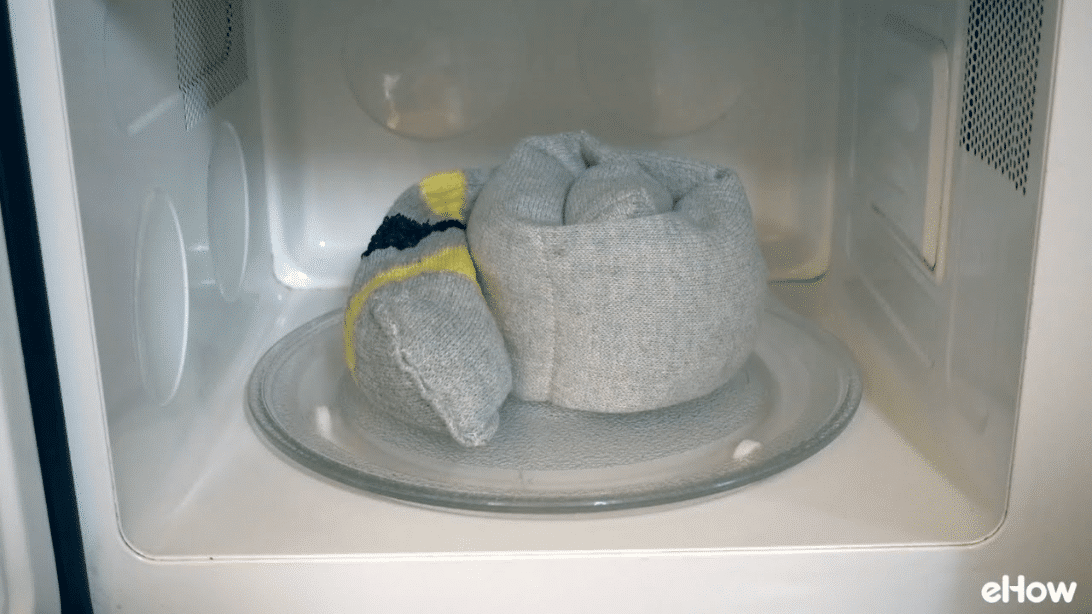Easy DIY Microwavable Scented Heating Pad - DIY Joy
