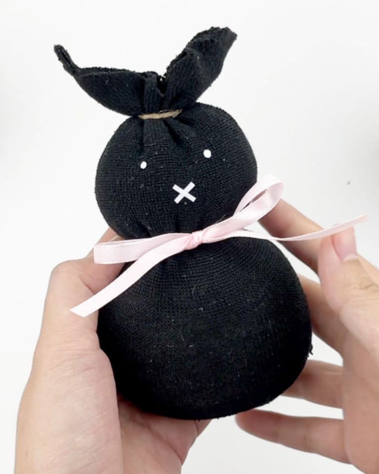 How to Make a Sock Bunny - DIY Joy