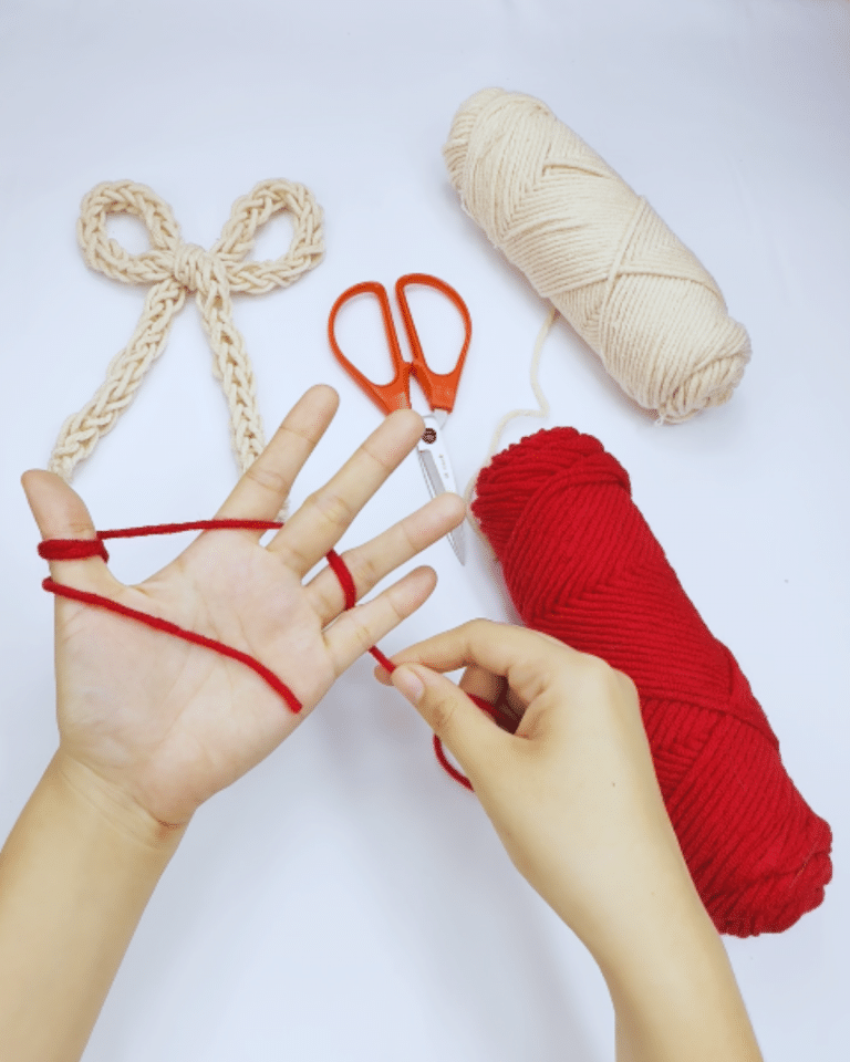 Easy Finger Crochet Yarn Bow Tutorial - DIY Joy
