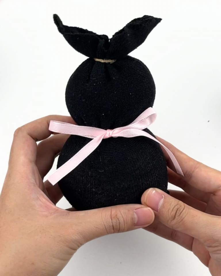 How to Make a Sock Bunny - DIY Joy