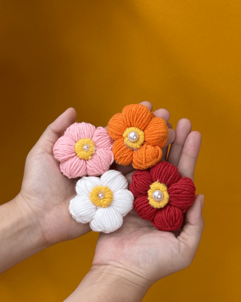 How to Make Flowers Using Yarn - DIY Joy