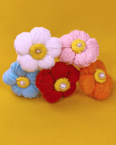 How to Make Flowers Using Yarn - DIY Joy