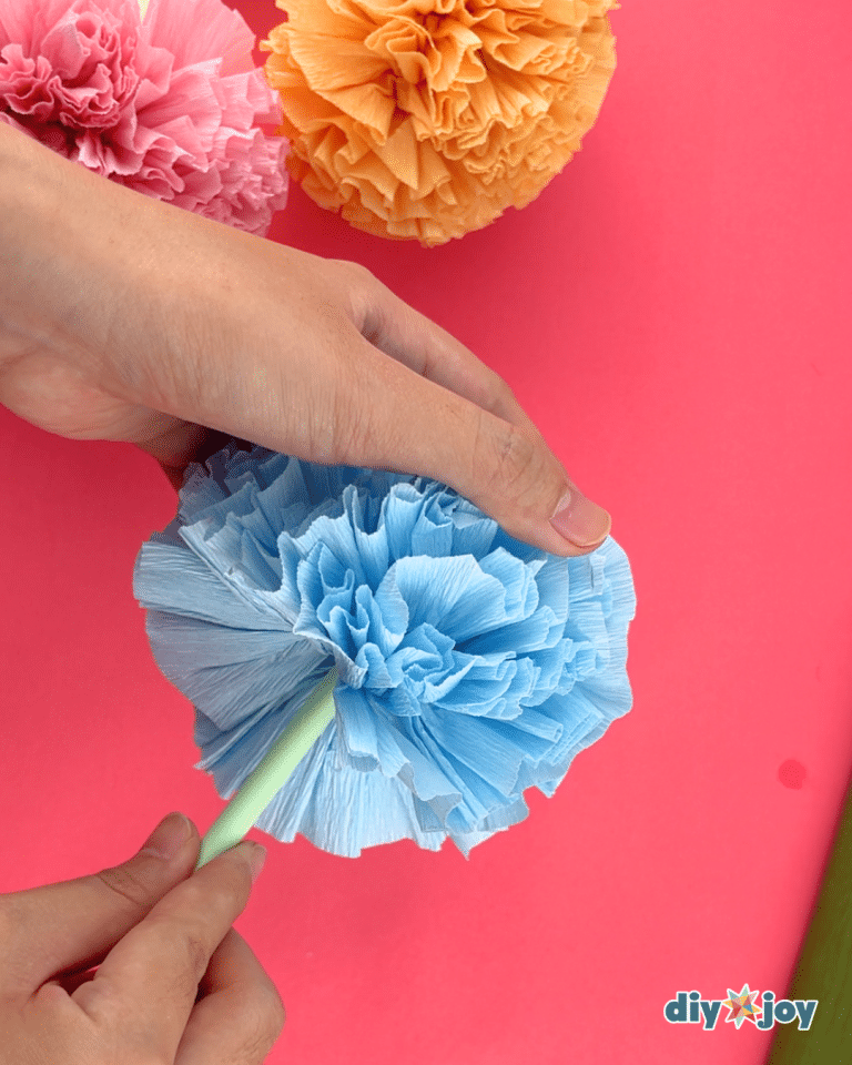 How to Make Crepe Paper Flowers - DIY Joy