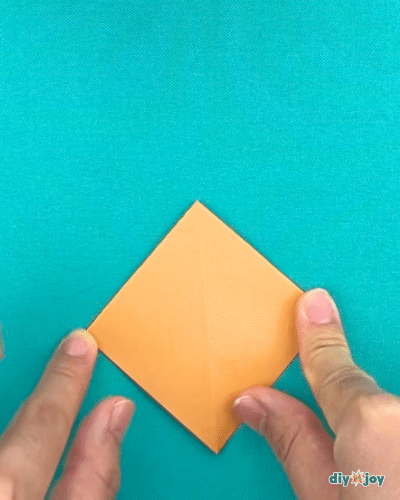 How to Make a Paper Lily - DIY Joy