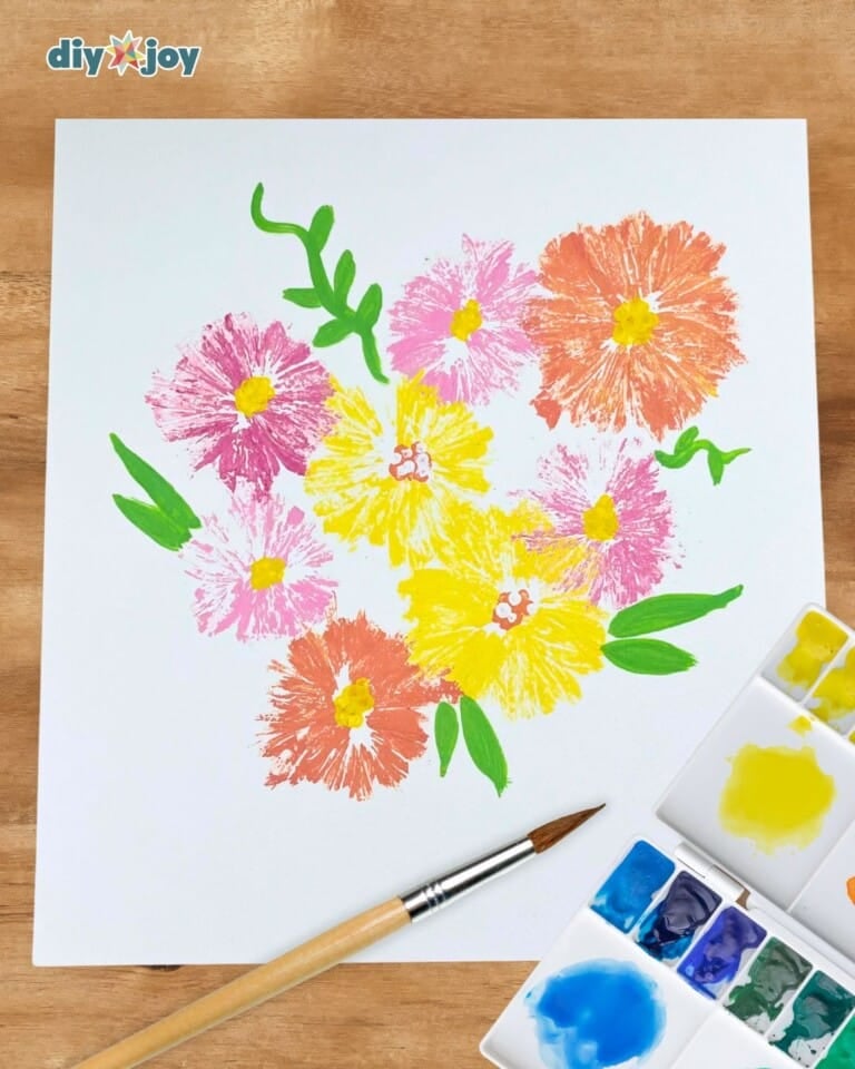 How to Paint Flowers With a Plastic Bag - DIY Joy