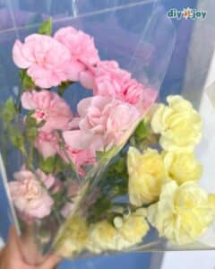 One Of The Cutest Diy Mothers Day Gift Ideas Is This Easy Flower