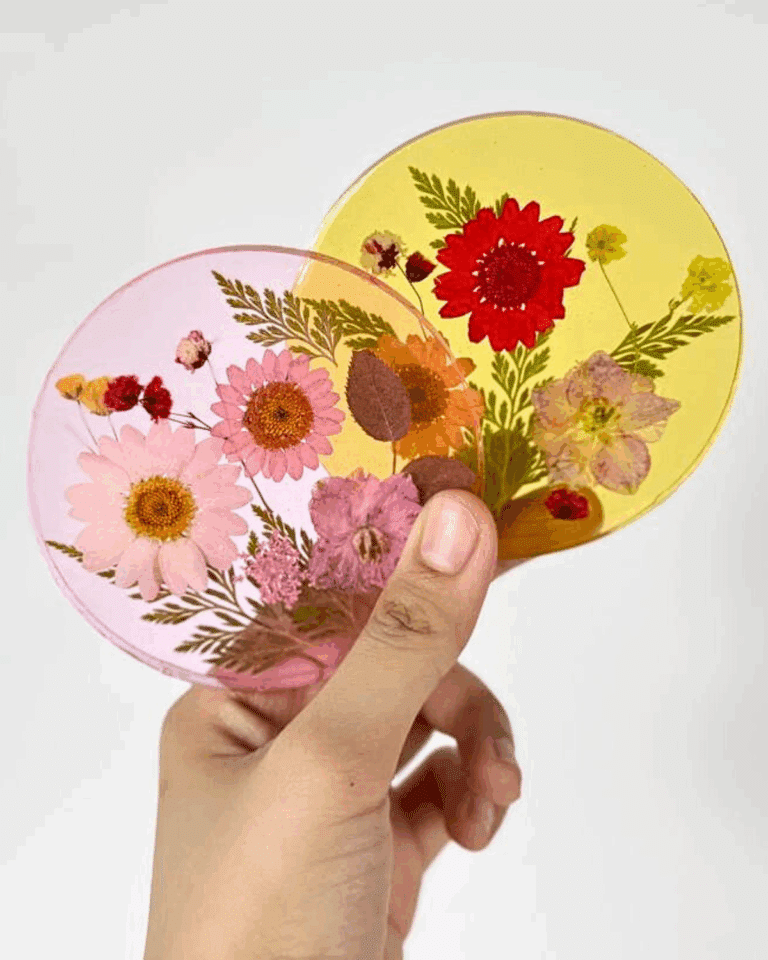 Resin Coaster with Dried Flowers - DIY Joy