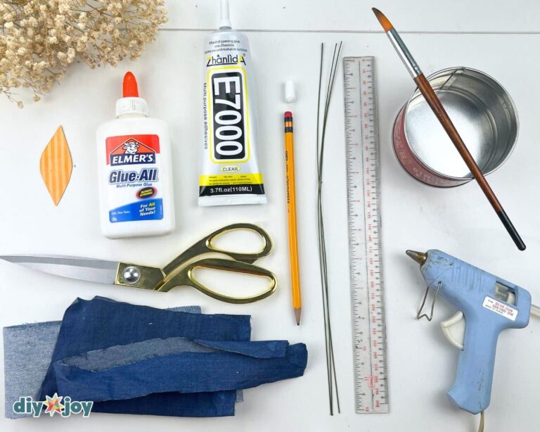 How to Make Denim Flowers - DIY Joy