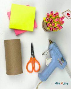 How to Make Paper Flowers With Post-It Notes - DIY Joy